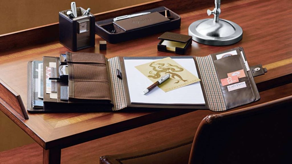 24 Luxury Promotional Products & High-End Corporate Gifts